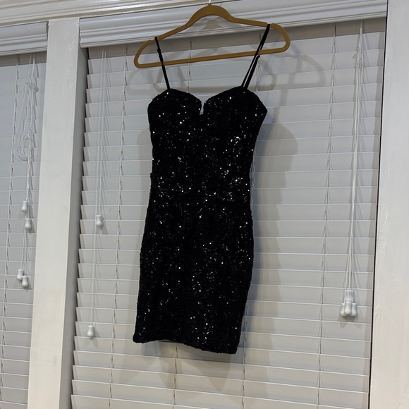 Windsor | Dresses | Windsor Black Sequin Mini Dress | Poshmark